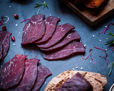 Rökt Nötkött Med Vitlök En Perfekt Balans Av Saftighet Och Arom