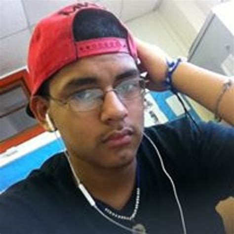 Stream Bryan Sorto Music Listen To Songs Albums Playlists For Free