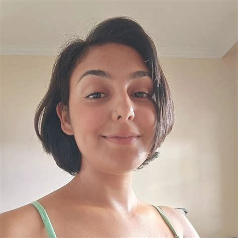 fernanda de andrade andrade fernanda threads say more