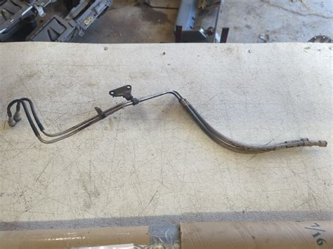 Wrangler Yj 40 Fuel Supply And Return Lines To Fuel Rail Front 1991
