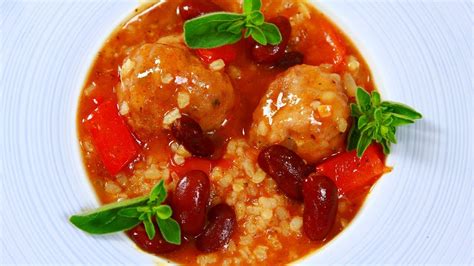 Kюфтенца с боб ориз и вкусен сос сгряващо зимно ястие Youtube