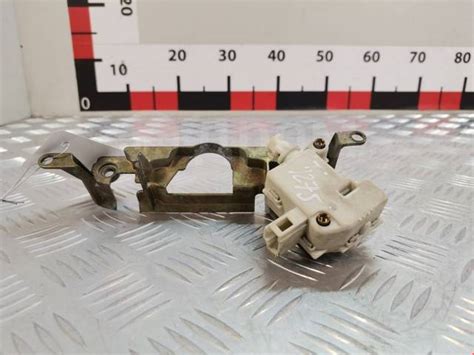 Купить Электропривод сервопривод крышки багажника Volkswagen Polo 4 2001 в Иркутске по цене 2