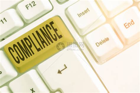 显示合规书面说明遵守愿望或命令的行动或事实的商业概念彩色键盘高清图片下载 正版图片504180532 摄图网