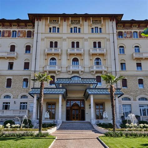 Inside Oprahs Favorite Luxury Wellness Retreat In Italy