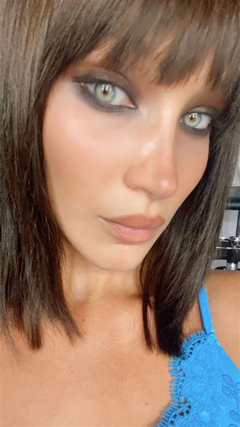Bella Hadid 11 23 2020 • Celebmafia