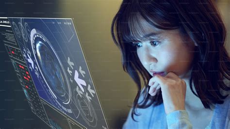 통신 네트워크 개념입니다 사무실에 있는 젊은 아시아 여성 사진 Unsplash의 사람 이미지