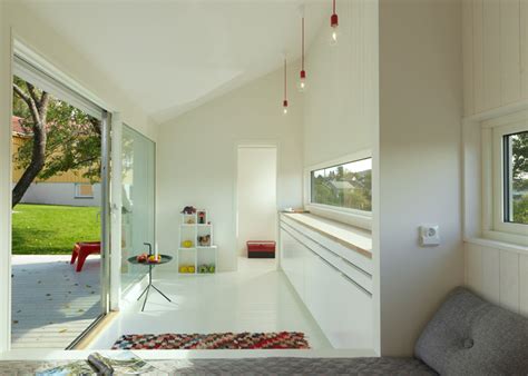 Wedge Shaped Cabin By Todd Saunders Punctured By A Terrace