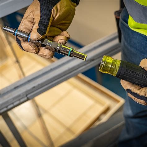 Klein Tools 11 In 1 Pass Through Magnetic Multi Nut Driver Metric In The Nut Drivers Department