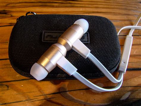 Banging Bluetooth Earbuds Lose The Wires Without Sacrificing Sound Reviews Cult Of Mac