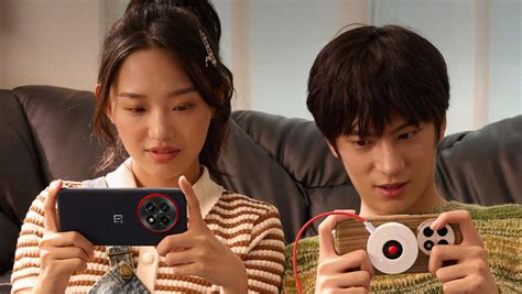 First Look At Oneplus Magnetic Cases Reveals New Wood Grain Options Android Authority