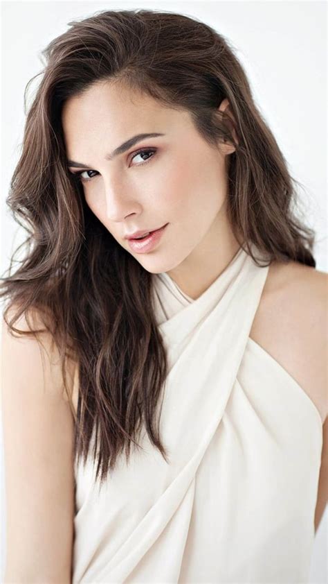 Gal Gadot Is Such A Perfect Milf I Just Wanna Slide My Cock In Between