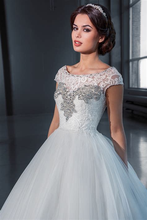 10 булчински рокли с които ще изглеждате като принцеси