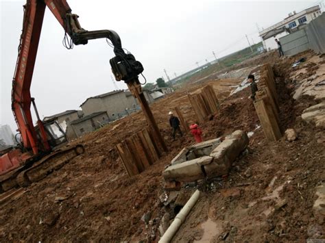 这是我的项目 从钢板桩插打开始 施工现场照片 筑龙建筑施工论坛