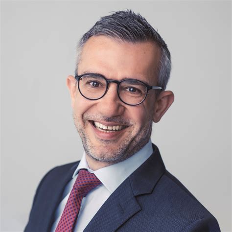 Roger Eberle Relationship Manager Director Bank Julius Bär Xing