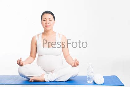 Фотография на тему Фитнес для беременных | PressFoto