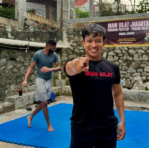 Heru Setiawan | Mimpi itu Gratis Yang mahal itu Proses 🔥 @kanziaraisa22 @mainsilatjkt #silat # ...