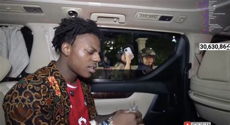 Ishowspeed Tiba Di Indonesia Kenakan Batik Manchester United Satujabar