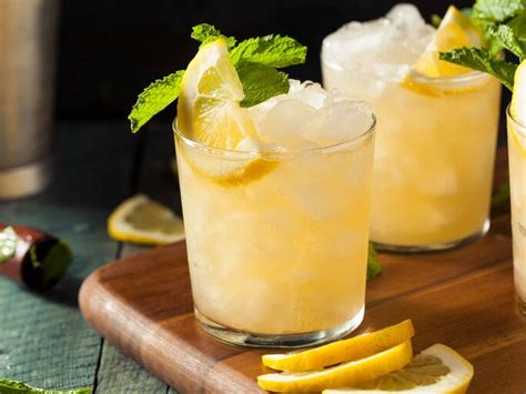 Perfekt Für Laue Nächte In Diesem Sommer Trinken Wir Ingwer Zitrone Spritz