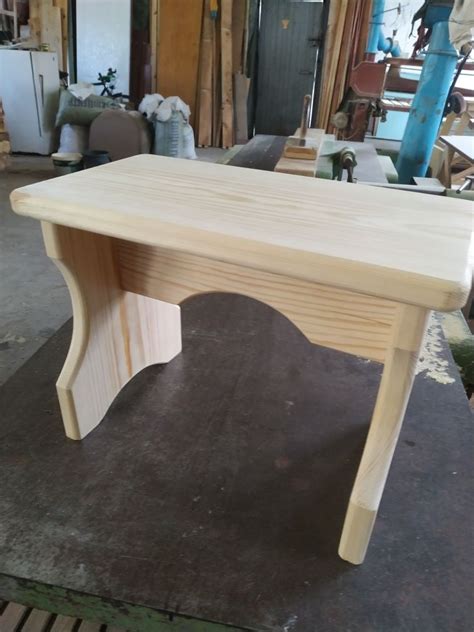 Табурет дерев'яний сосна .: 400 грн. - Сад / огород Полтава на Olx