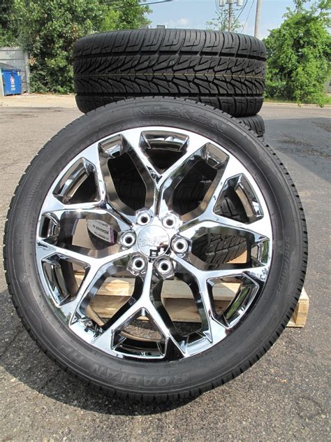 40 Inch Tires On 15 Inch Rims Gtw Stellar Chrome 15 In Wheels With