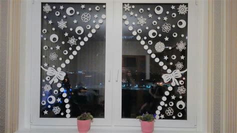 ОБРАЗЦЫ УКРАШЕНИЯ ОКОН И ДВЕРЕЙ ВКонтакте Classroom Christmas Decorations Christmas Window