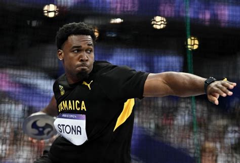 Athletics Jamaicas Stona Upsets Alekna To Win Discus Gold Reuters