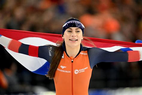 Femke Kok Snelt In Toptijd Naar Winst Op 500 Meter Nederland Loopt