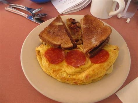 Sweet Find In Somerville Kellys Diner Somerville Traveller Reviews