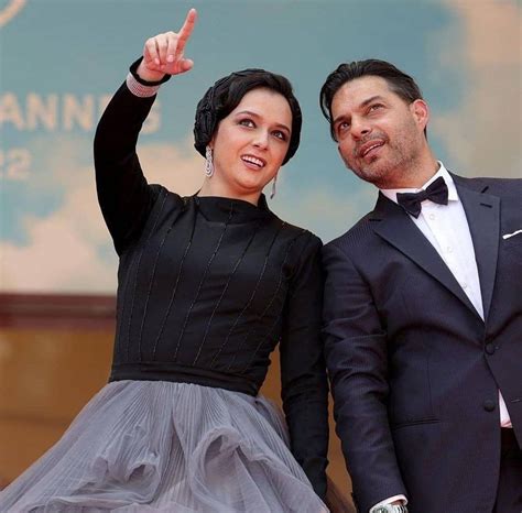 استوری ترانه علیدوستی و فرهاد اصلانی کت شلوار صورتی ترانه علیدوستی