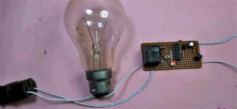 آموزش ساخت مدار کنترل وسایل برقی با کنترل تلویزیون آیسی مدار