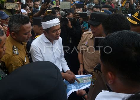 Visit Governor Of West Java Dedi Mulyadi In Bogor Antara Foto