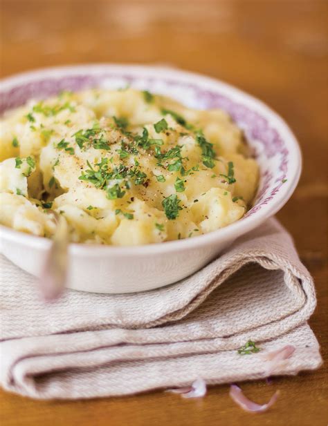 Potato Puree With Roasted Garlic