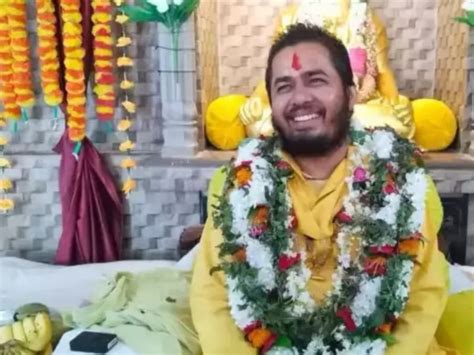 Satua Baba माघ मेले में किस साधु संत के पास है सबसे महंगी कार यूपी