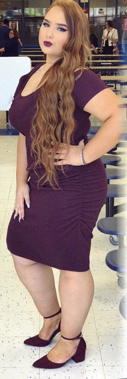 Pin By Shadownash On Thick White Girls Curvy Fashion White Girls