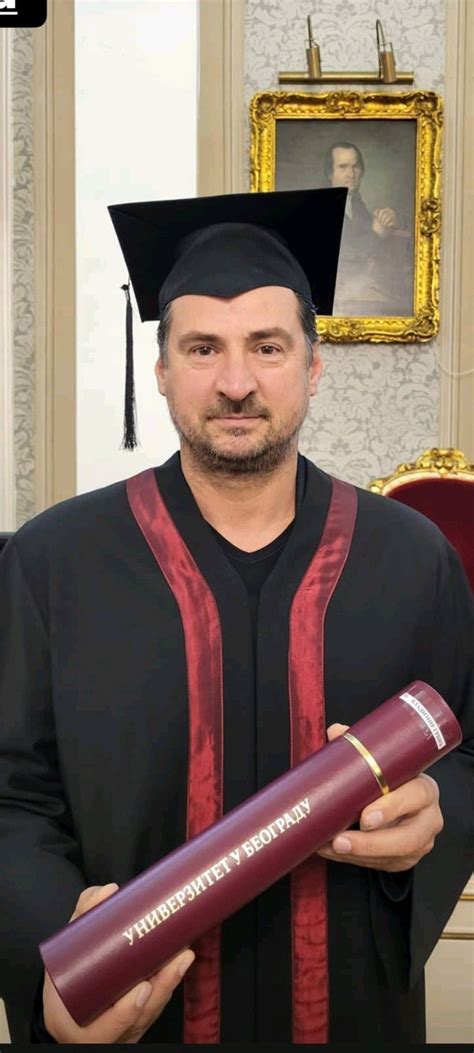 Malo Je Univerziteta Na Svetu Koji Među Svojim Doktorima Nauka Imaju Olimpijskog šampiona I