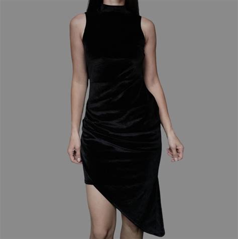 Сукня асиметрична сукня — ціна 224 грн у каталозі Короткі сукні Купити жіночі речі за доступною