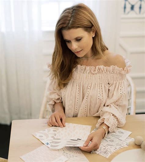 Sweet Magnolias 10 Things You Didn T Know About Joanna Garcia Swisher