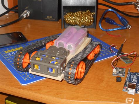 fpv virtual reality arduino controlled tracked robot 17 steps with