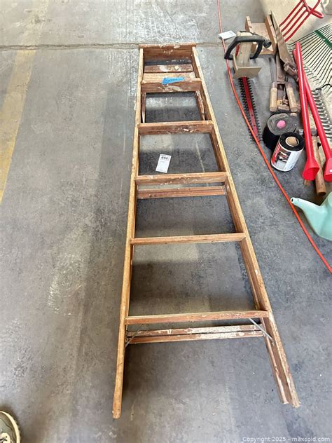 6 Ft Wooden Straight Ladder Maxsold