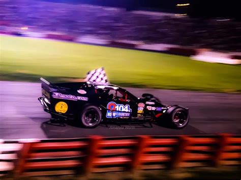 Darrell And Nikki Jones Back With New Day Motorsports For 2021