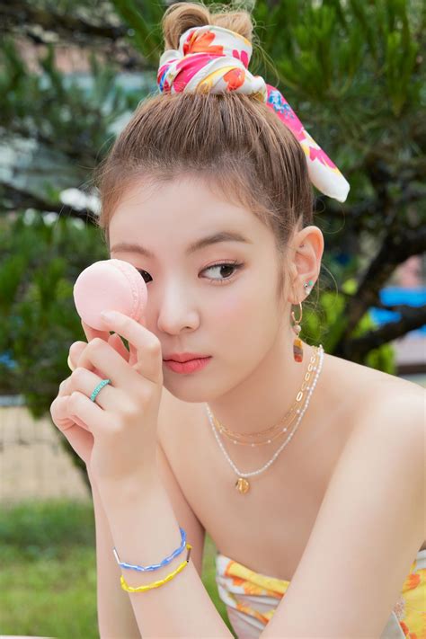 Itzy Lia Images 1