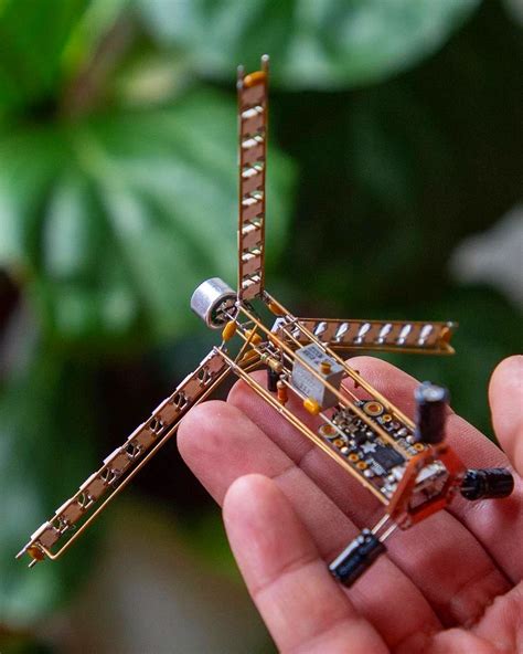 Circuitmix 😍beautiful Ws2812b Based Vu Sculpture Powered By Atsamd21 Microcontroller Made By