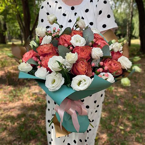 Гортензии купить в Москве букет из гортензий с доставкой от «Мосцветторг