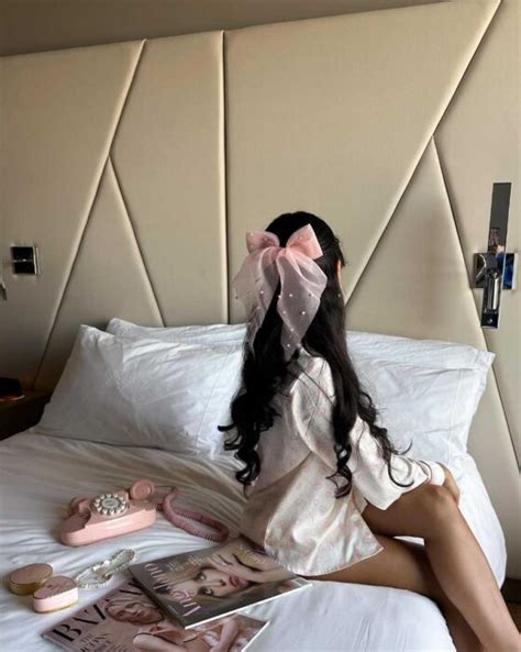 Coquette Bow Ways To Style Your Hair Accessorize The Mood Guide