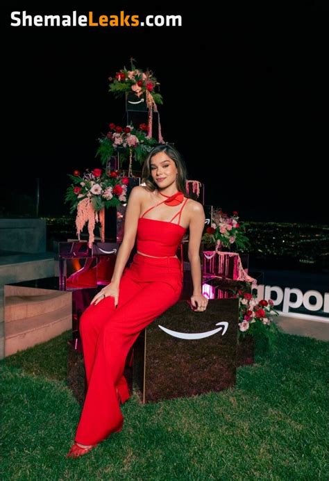Hailee Steinfeld Haileesteinfeld Leaked Nude OnlyFans Photo 220