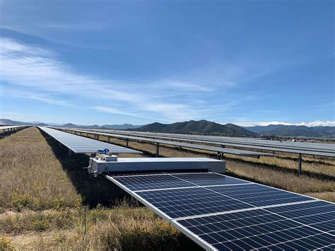LIMPIEZA DE PANELES SOLARES Emmi