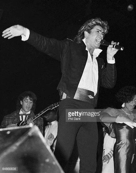 75 205 photos et images haute résolution de George Michael | George ...