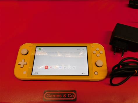 Nintendo Switch Lite Console Nintendo Switch Lite Console