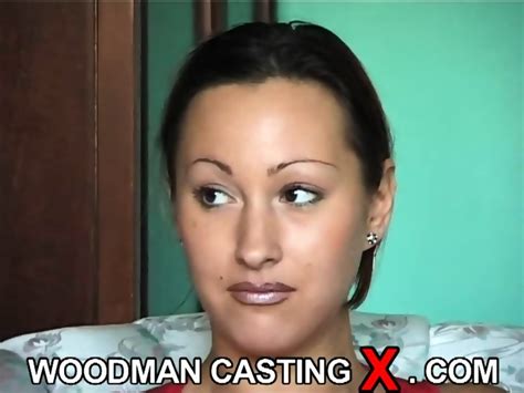 Exotic Chick Ahna Shows Her Body Eporner