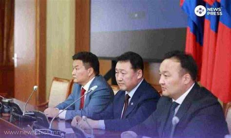 Д Тогтохсүрэн Ээлжит бус чуулган зарлаж Үндсэн хуулийн өөрчлөлтийг хэлэлцэнэ